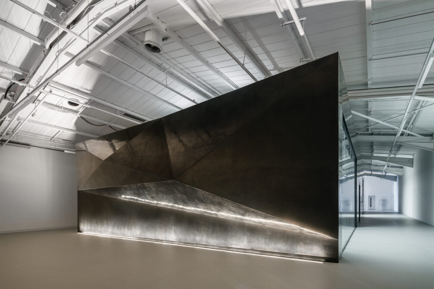 SMG Polished Plaster | Order Armourcoat Sample